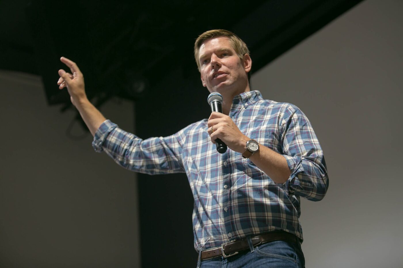 Swalwell Appears to Threaten House Speaker Kevin McCarthy After Being ...